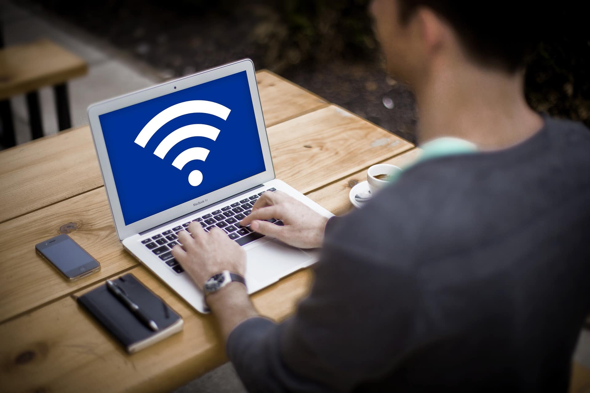 9 Tips To Improve Your Home WIFI TODAY! | It Starts With Change